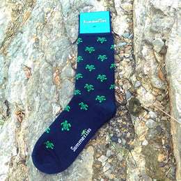 Turtle Socks - Men's Mid Calf - Green on Navy – SummerTies